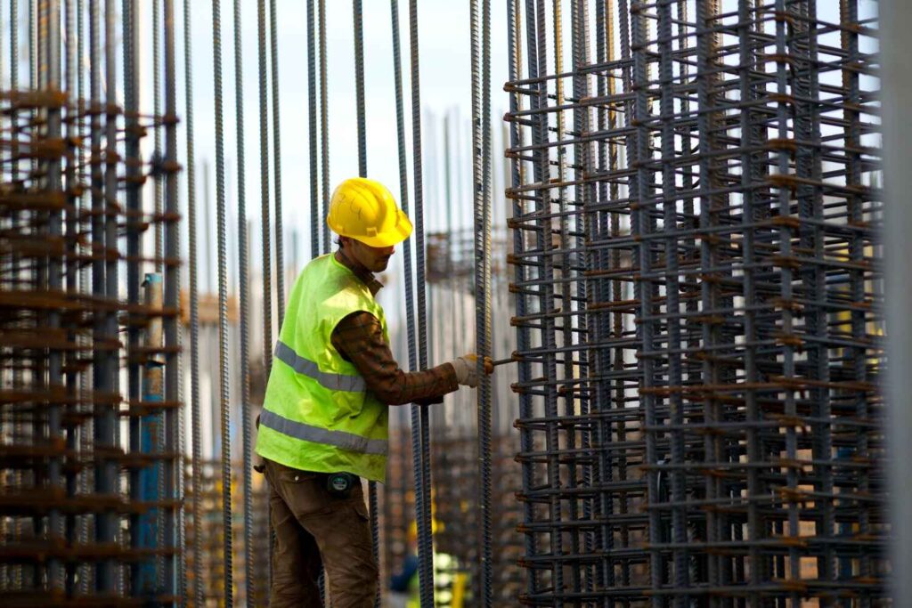 Construcción de estructuras metálicas | Indetro Ltda